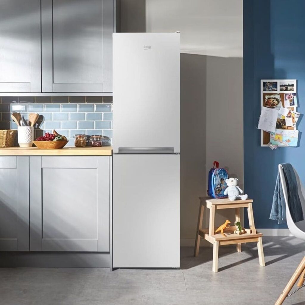 270L Frost Free Beko Fridge Freezer, 50/50, White - CFG4582W - Naamaste ...